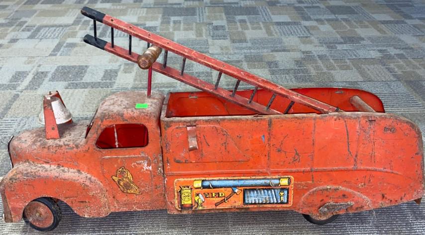 Metal Sit n Scoot Fire Truck with Ladder, Bell (#0002) on Mar 13, 2022 ...