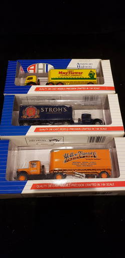 3 American Highway Legends 1:64 Scale Mack Die Cast Trucks (#0197) on ...