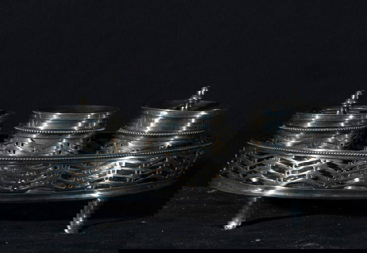 Beautiful Carlos Iv Fernando Xvii Writing Desk With Madrid Contrasts ...