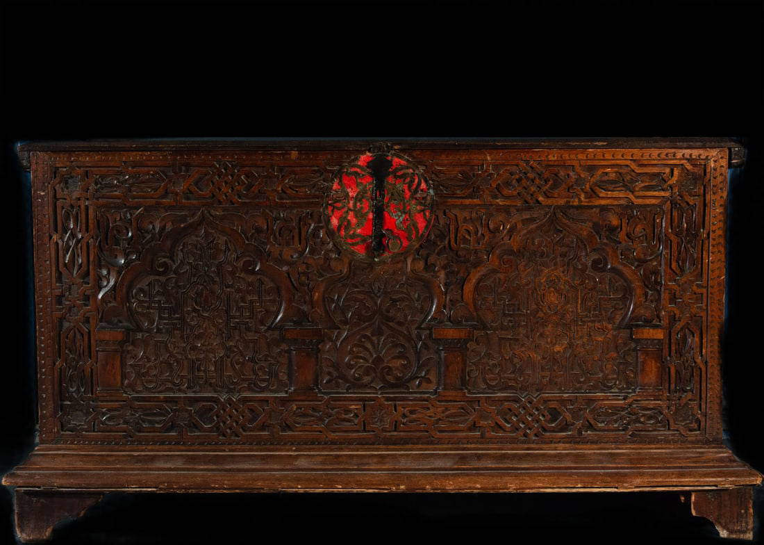 Nasrid Style Chest In Cedar Wood, Granada, 17th - 18th Centuries Auction