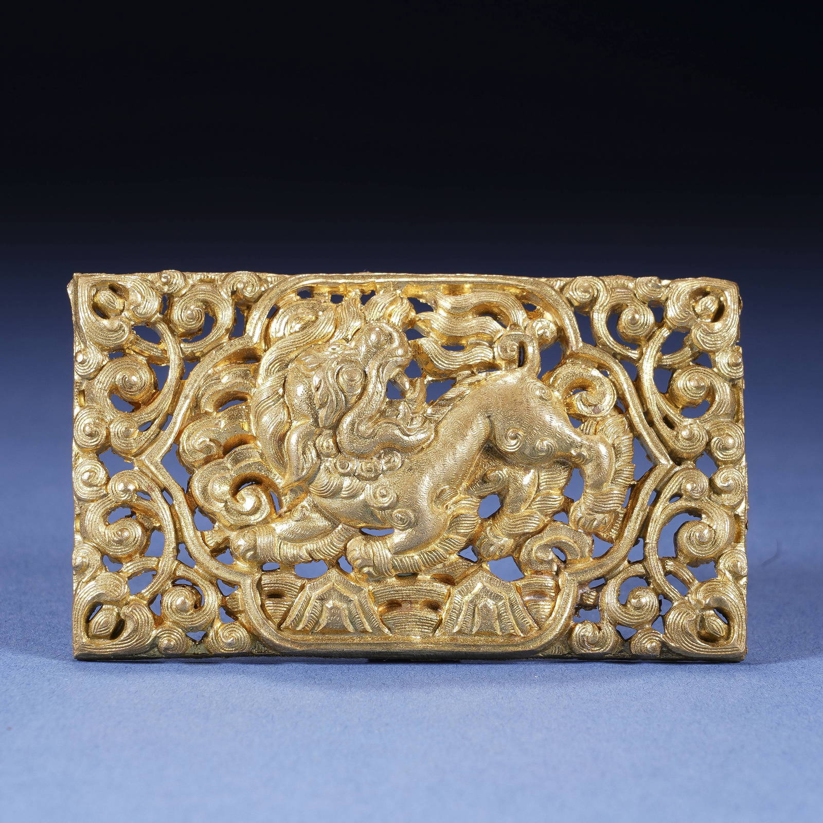 Pre-ming Dynasty Gilt Bronze Belt With Lion Pattern Auction