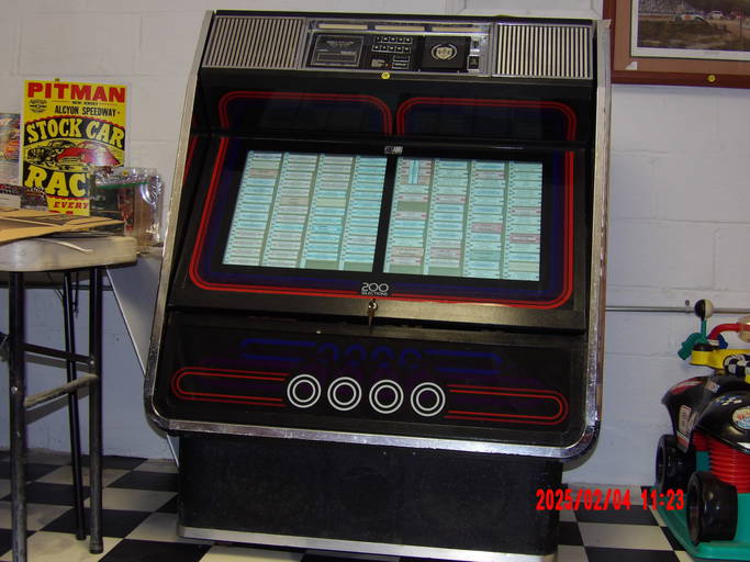 Vintage 1980s Jukebox – Classic Rowe Ami 200 Selections Music Machine