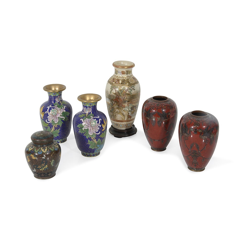 A Collection Of Six 19th And 20th Century Chinese Miniature Vases Auction