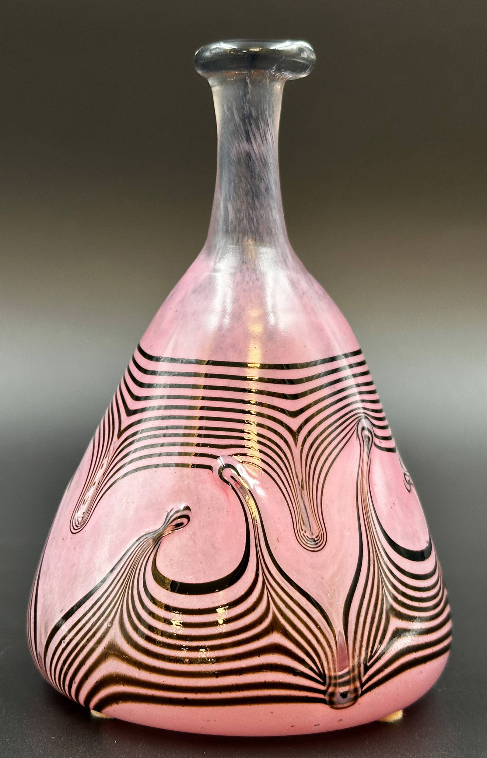 Erwin Eisch (1927 - 2022). Vase. Frauenau. Art Nouveau Style. Auction