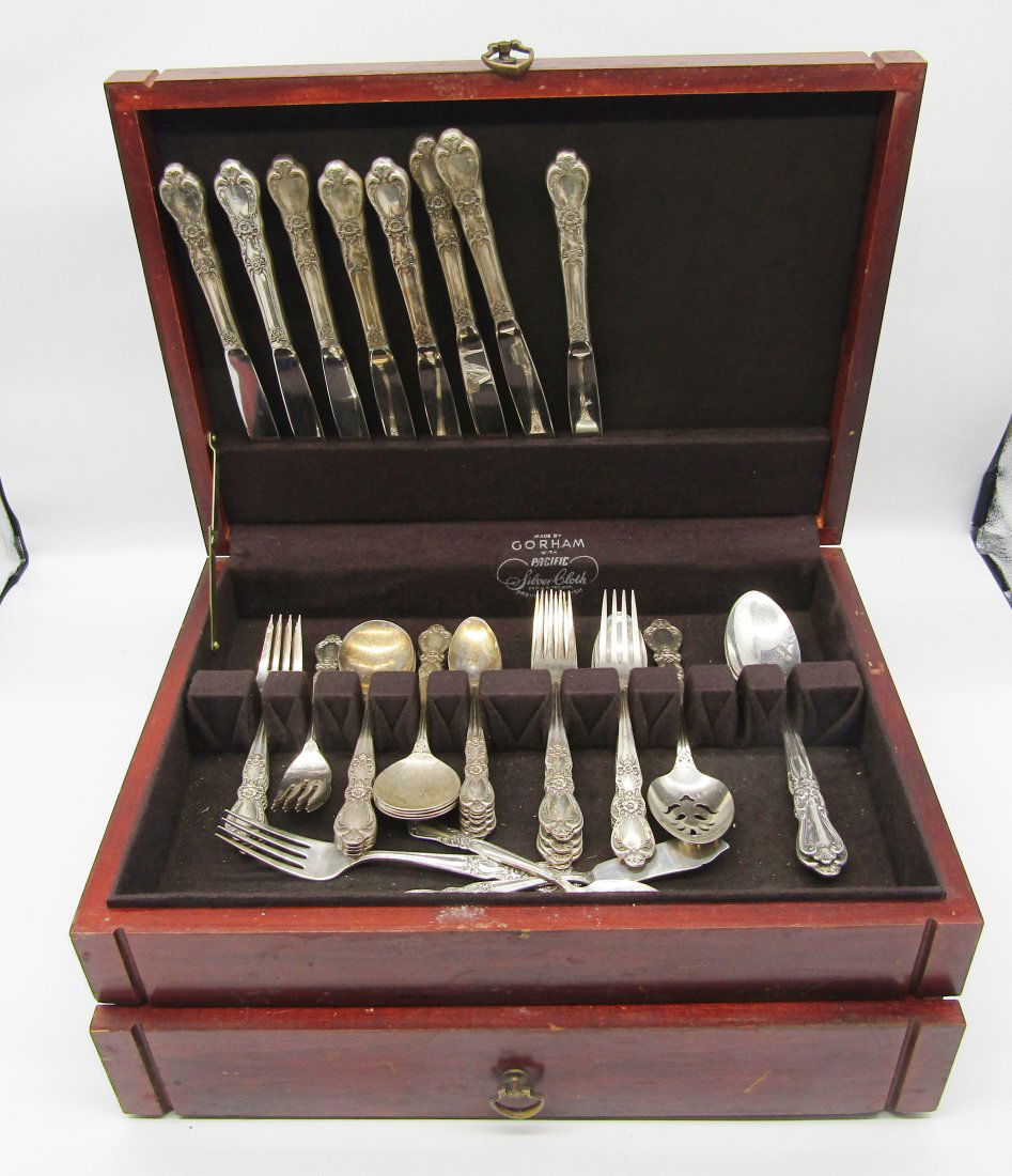 1847 Rogers Bros. Flatware Set Heritage Pattern