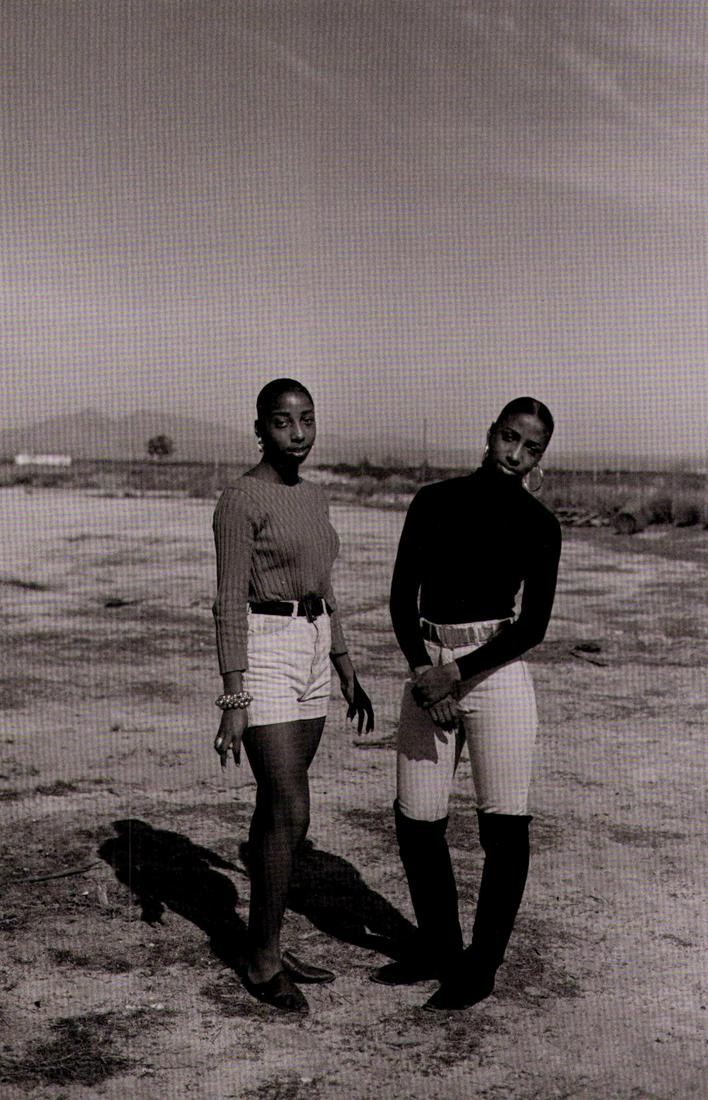 Peter Lindbergh, Nicole & Nikita Blount, Summers Place, Mojave Dessert ...