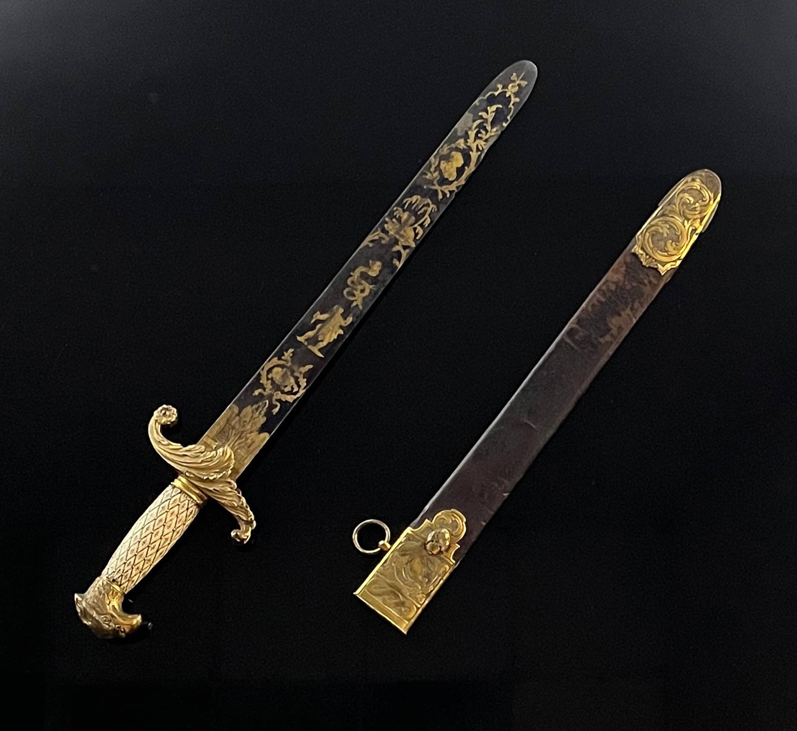 Rare Et Luxueuse Dague De Presentation En L'honneur De L'oeuvre De ...