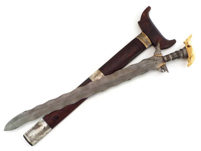 Extremely Fine 19th C. Philippine Moro Datu's Kris Sword Very Fine ...