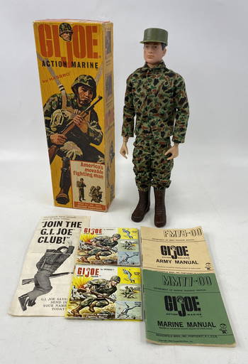 1964 Hasbro G.i. Joe Action Figure & Box