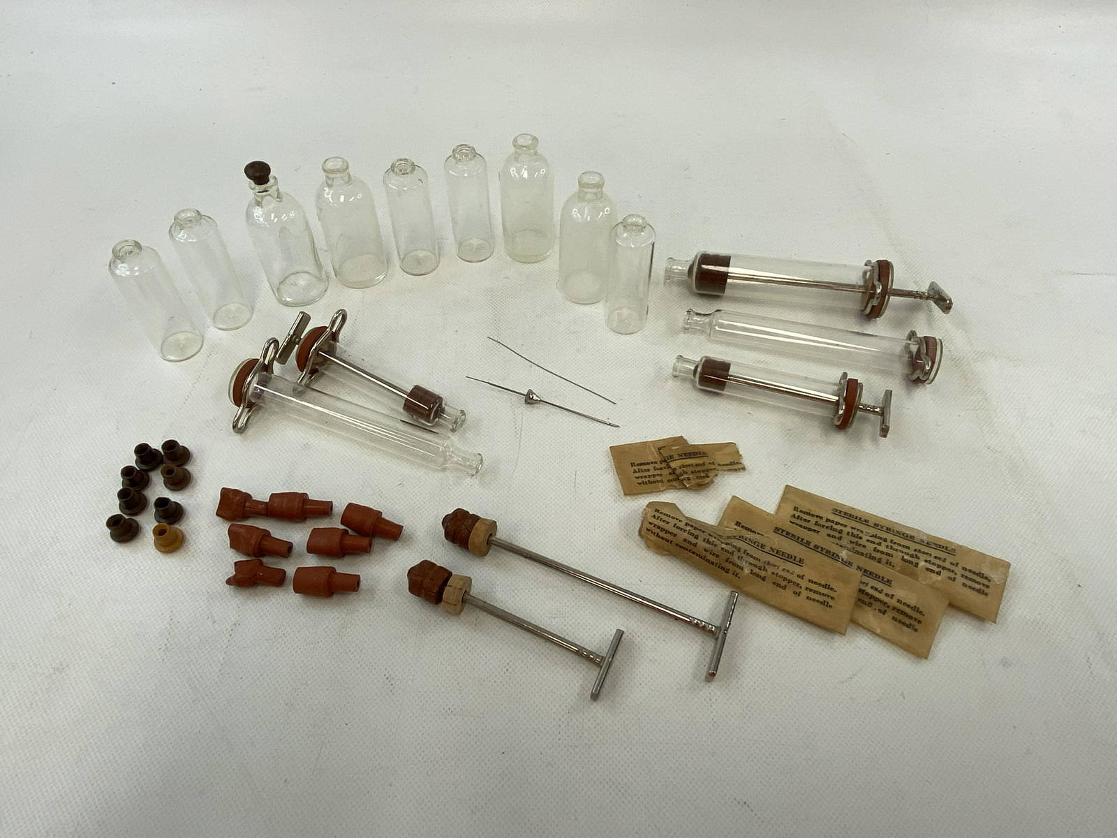 1914-18 Ww1 Syringe & Medical Equipment Lot Auction