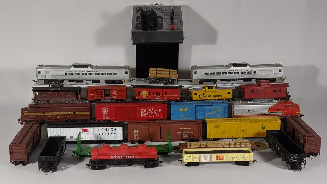 23 Vintage Ho Scale Trains & Controller