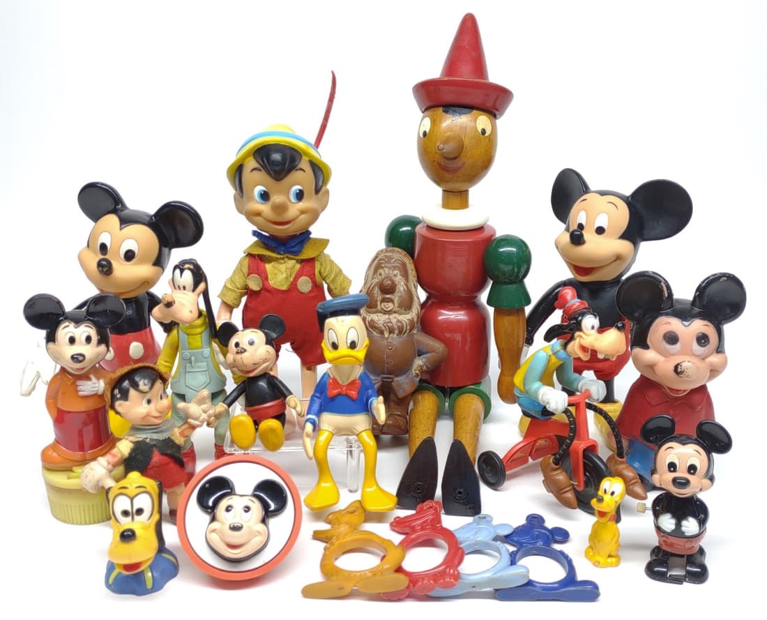 Lot Of Vintage Disney Toy Characters & Figures Auction