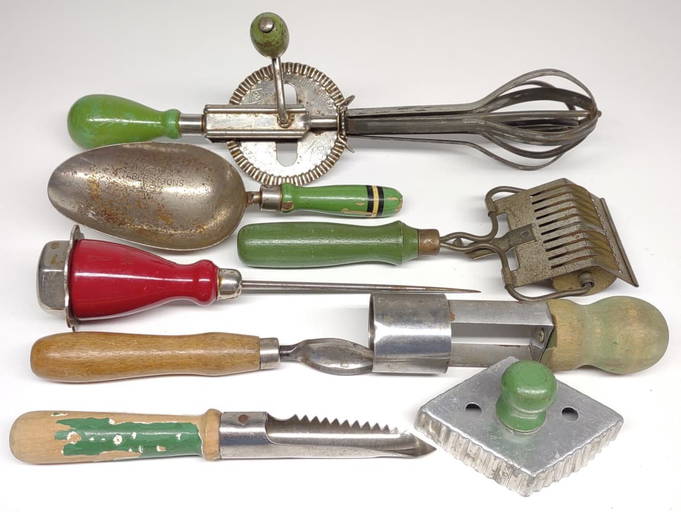 8 Vintage Green Handle Kitchen Tools