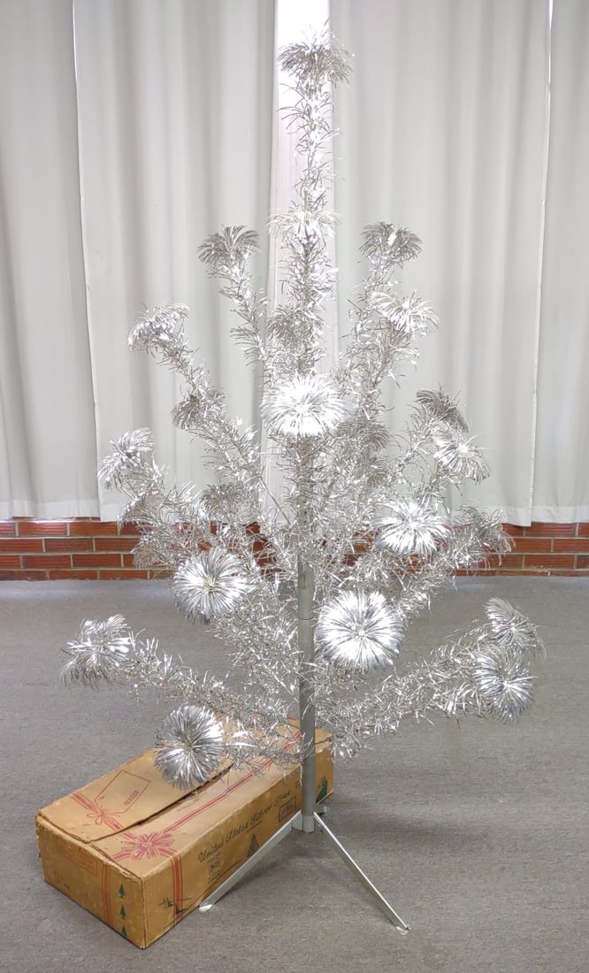 Vintage Pom Pom Aluminum Christmas Tree W/ Box Auction