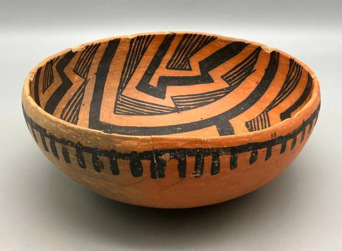 Jeddito Black On Yellow Pottery Bowl