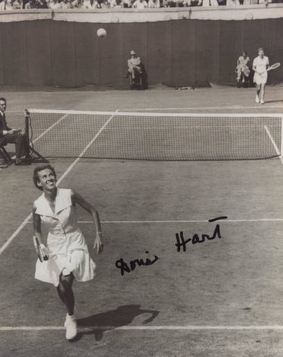 Doris Hart Tennis Hall Of Fame Autographed 8 X 10" Photograph