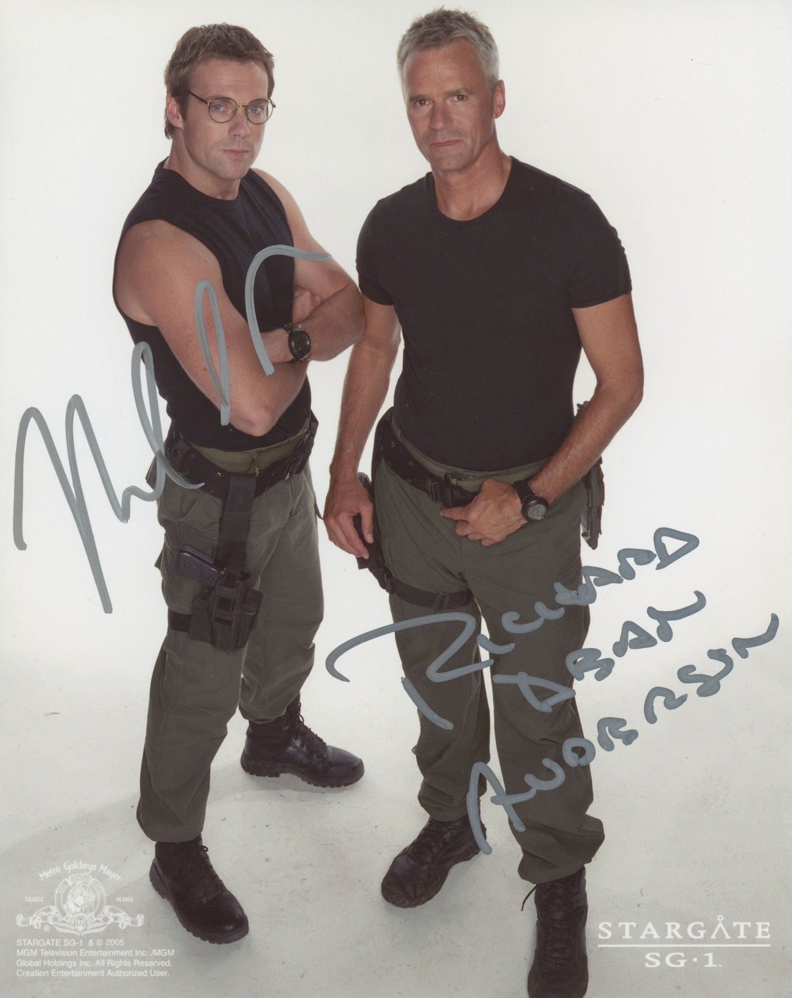 "stargate" Tv Series - 8 X 10" Photograph Autographed By Richard Dean Anderson & Michael Shanks ...
