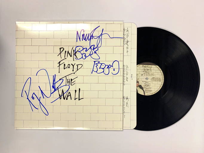 Autograph Signed Pink Floyd Vinyl (#70325) on Aug 14, 2022 | The ...