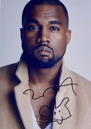 Autograph Signed Kim Kardashian Photo (#75541) on Aug 20, 2022 | The ...