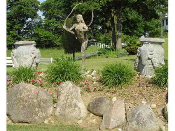 Large Rams Head Pair Of Garden Urns