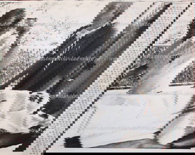 Ferrari Original B/w Press Photo Nürburgring 1976 Niki Lauda After The ...