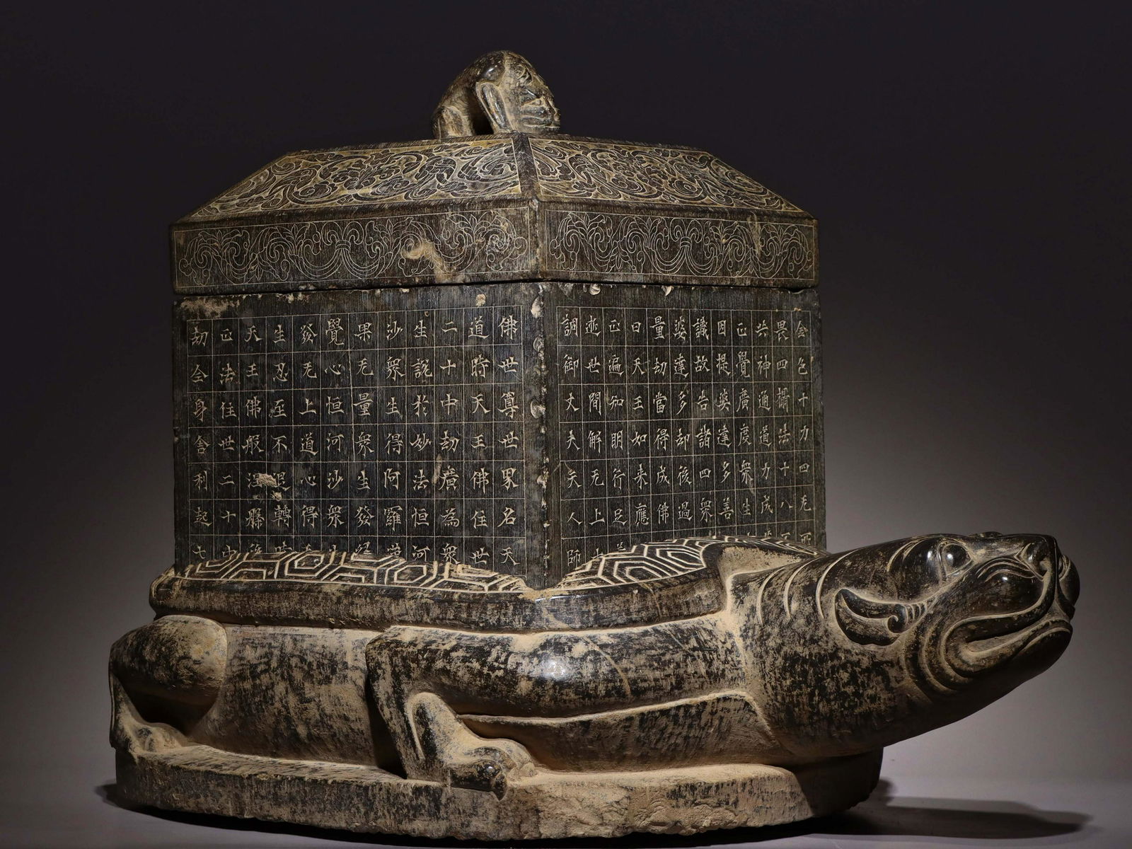 Before the Ming Dynasty, the turtle-shaped scripture relic stone letter ...