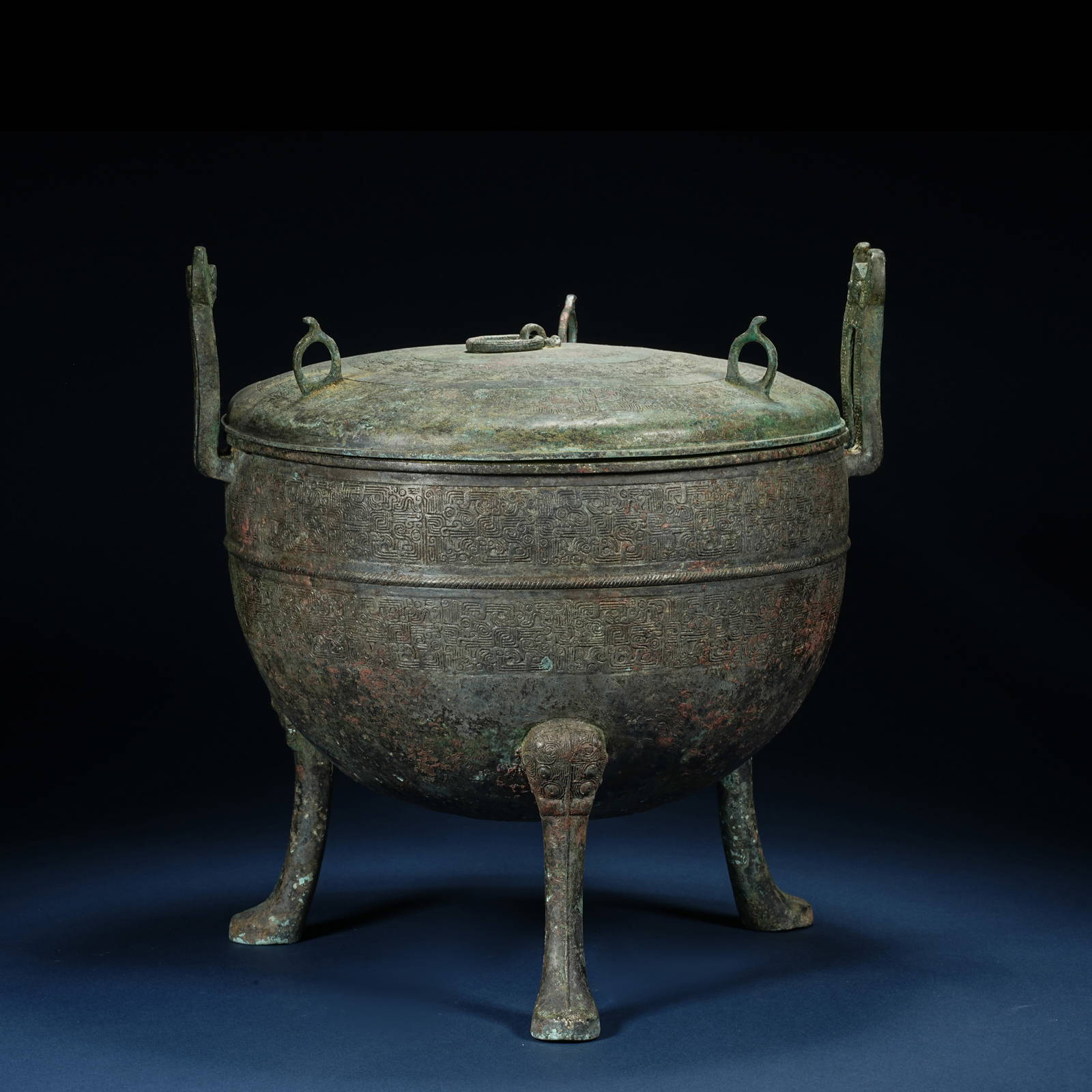 Pre-ming Copper Tripod Auction