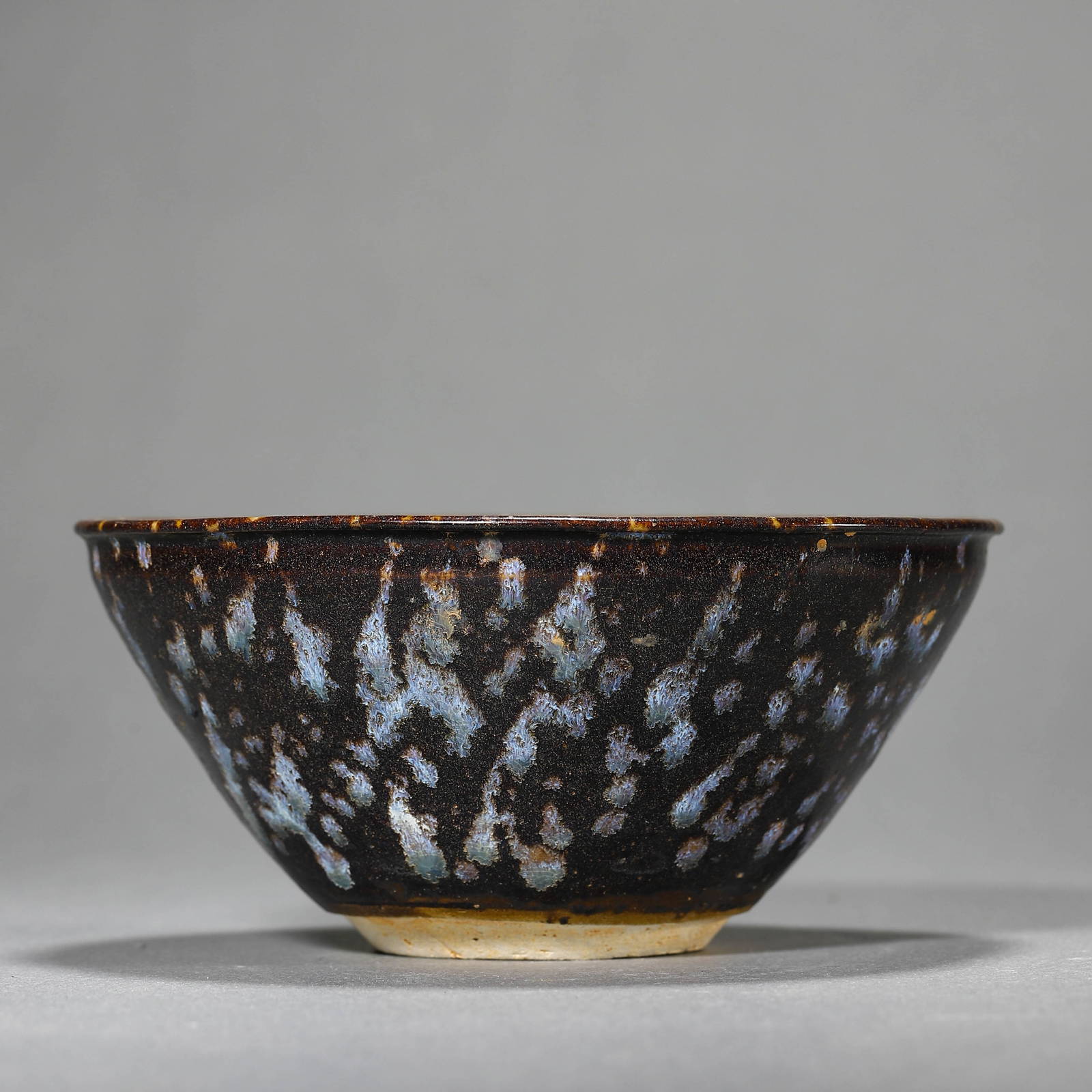 A Chinese Jiangxi Gypsum Glaze Decorated With Embellished Flower Cup ...