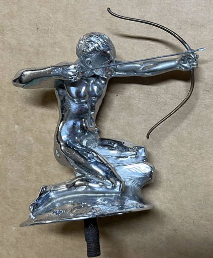 1931-1932 Pierce Arrow radiator mascot - Nov 05, 2022 | Automobilia ...
