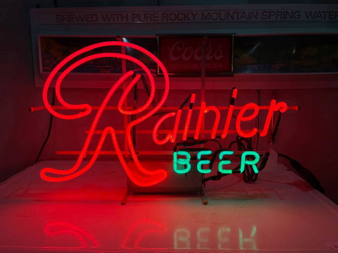 Rainier Neon Sign 18" x 28" Worked When Tested (#0244) on Jun 10, 2022 ...