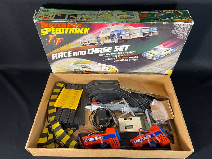 Matchbox Speedtrack Race & Chase Set w/ Original Box, 12'5" Of Racing ...