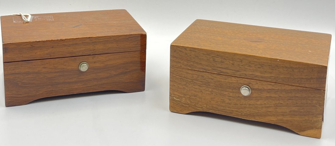 Lot Of 2 Vintage Swiss Music Boxes Auction