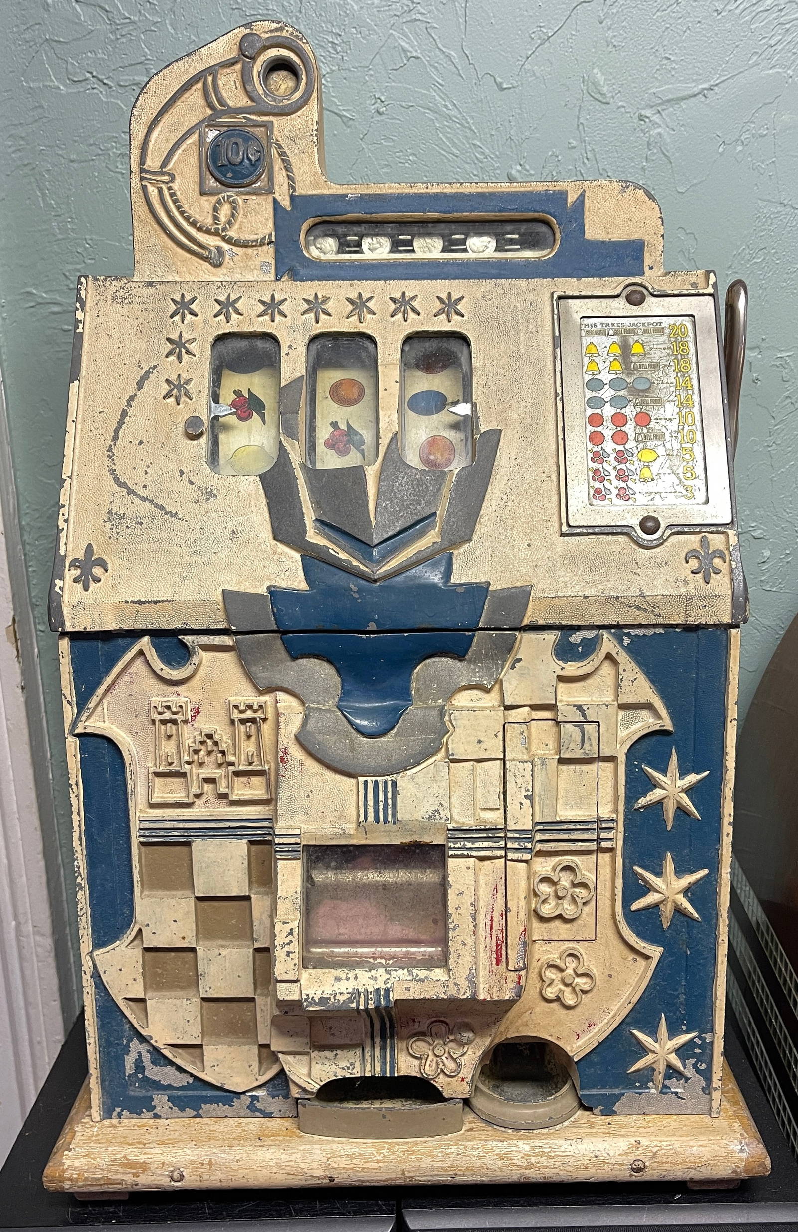 Mills Castle Front Coin-operated Slot Machine Auction