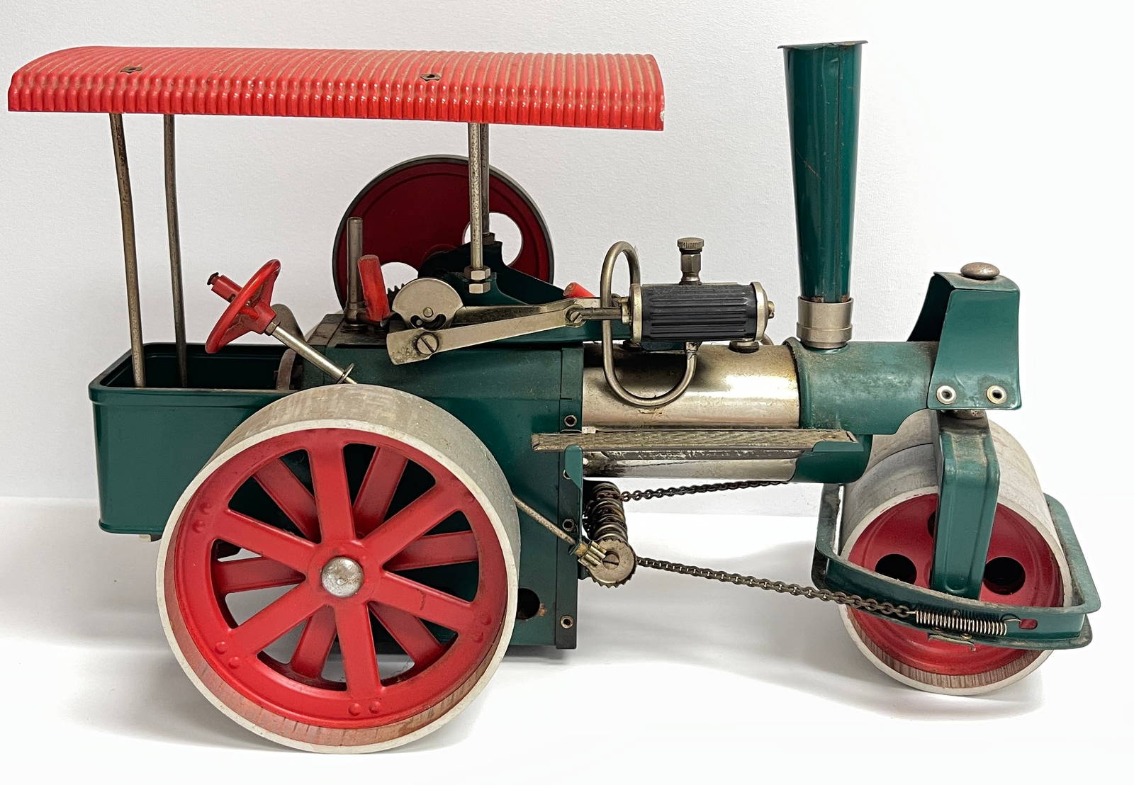 Wilesco D365 Old Smokey Steam Engine Roller Tractor Auction