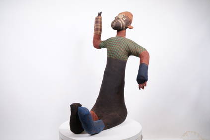 Disney Big Figure Tinkerbell Sitting On A Thimble