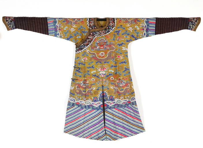 A Kesi Embroidered Dragons Robe