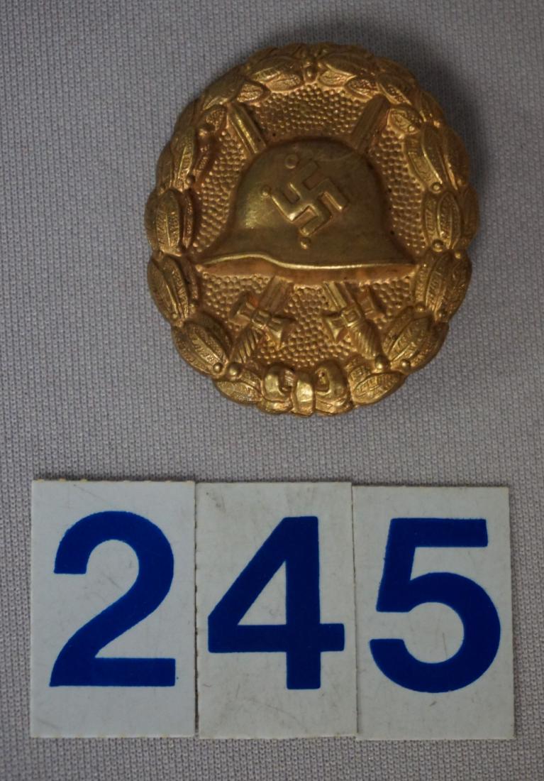 Ww Ii German Gold Wound Badge In Gold,