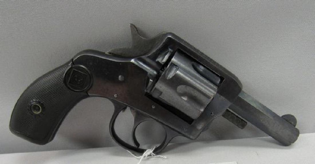 H&R MODEL-1904, .32 CALIBER REVOLVER,