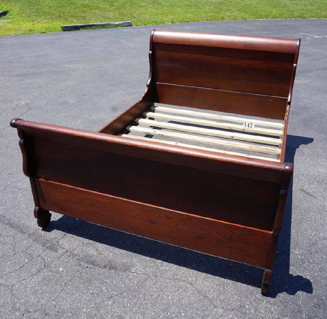 ANTIQUE MAHOGANY SLEIGH BED (DOUBLE SIZE)