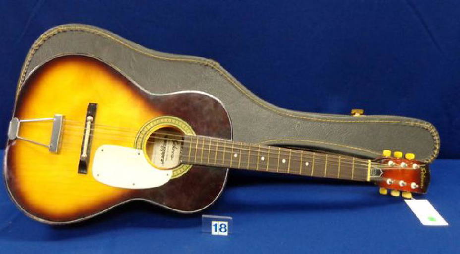Sekova Acoustic Vintage Guitar: