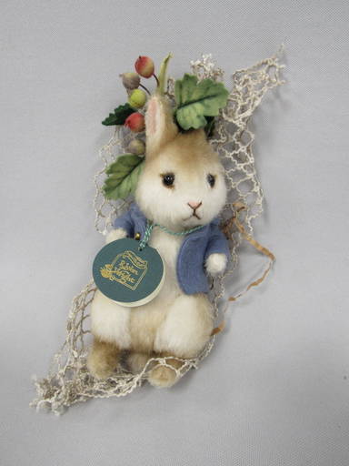 PETER RABBIT IN GOOSEBERRY NET: (#0167) on Apr 29, 2023 | Dotta Auction ...