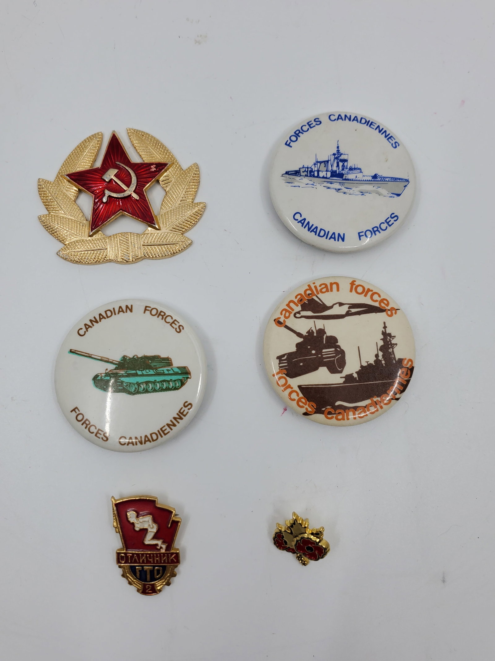 Set Of 4 Canadian Military Pin And 2 Russian