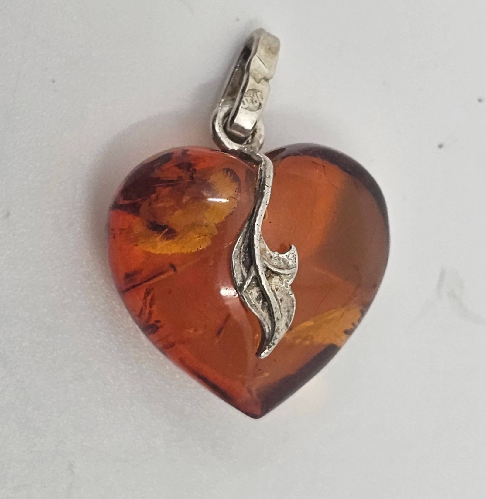 Vintage Sterling Silver Heart Shaped Amber Pendant Auction