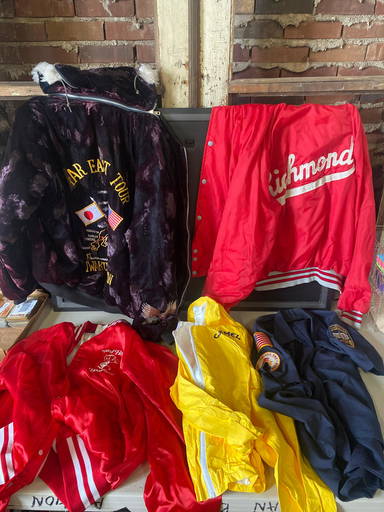 Misc. jackets (#0737) on Feb 04, 2023 | VAN BYARS AUCTION in GA