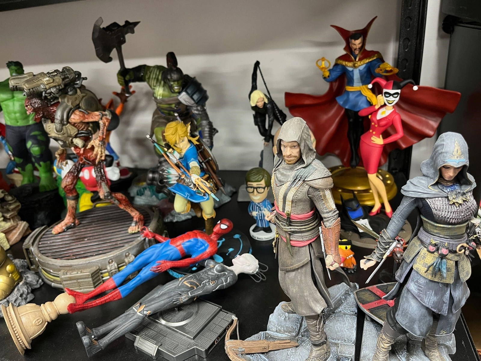 Large Action Figure Statues Marvel + Resellers! Auction