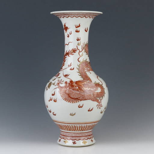 Chinese Gilt Porcelain Dragon and Phoenix Vase - Nov 26, 2022 | Li ...