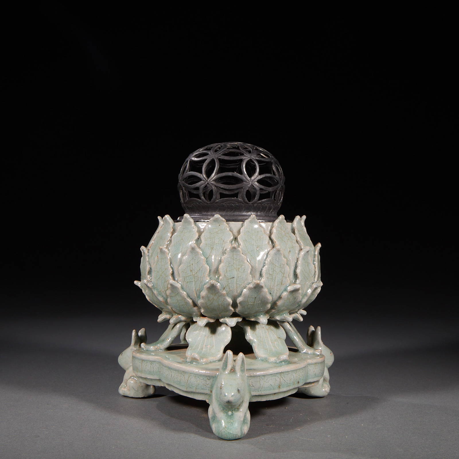 Goryeo Celadon Silver Top Three Rabbit Feet Lotus Hoon Auction