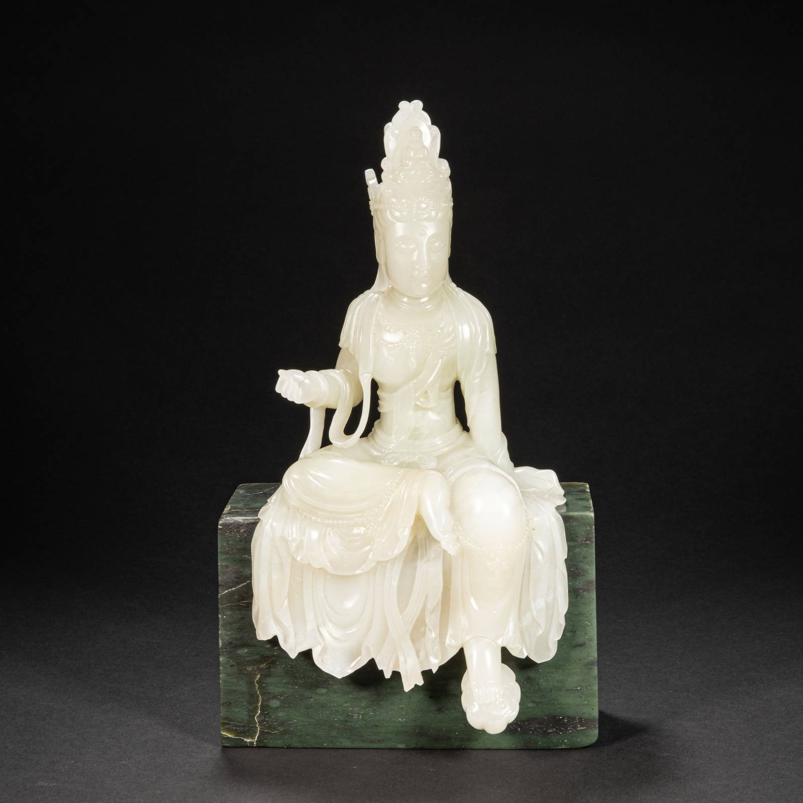 Hetian Jade Guanyin Statue Of Qing Dynasty Auction