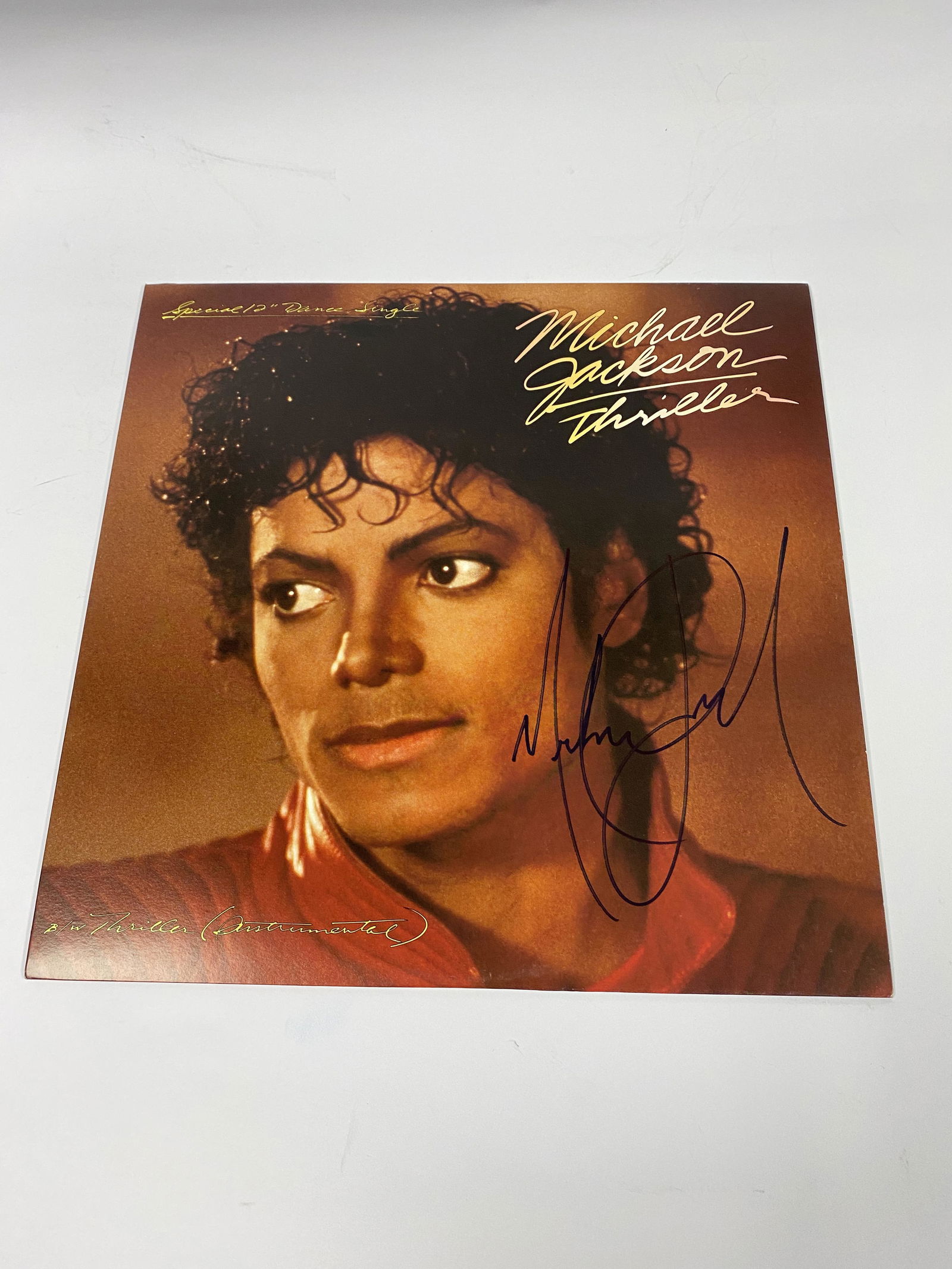 Autograph Michael Jackson Vinyl (#55337) on Dec 31, 2022 | Toy In a Box ...