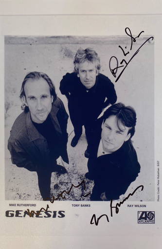 Autograph Genesis Photo
